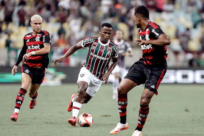 Ídolos de Flamengo e Fluminense, Leandro e Romerito avaliam a final do ...